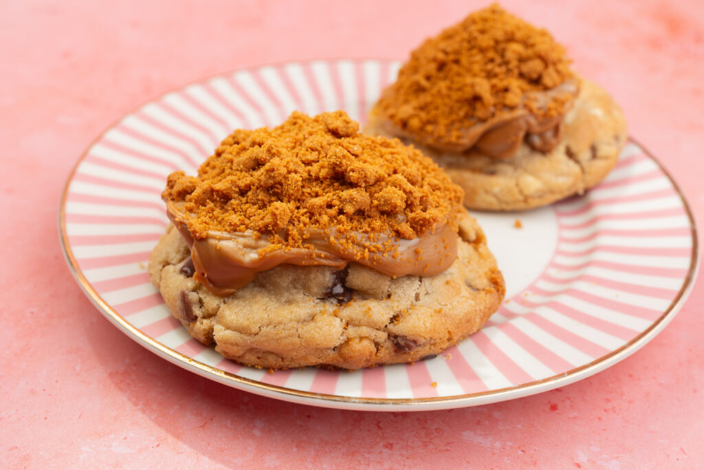 Lotus Biscoff Topped Stuffed NYC Cookie - Bakeaholics