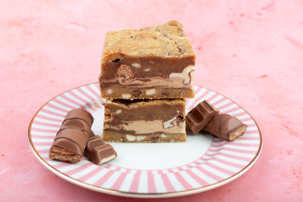 Kinder Cookie Cube - Bakeaholics